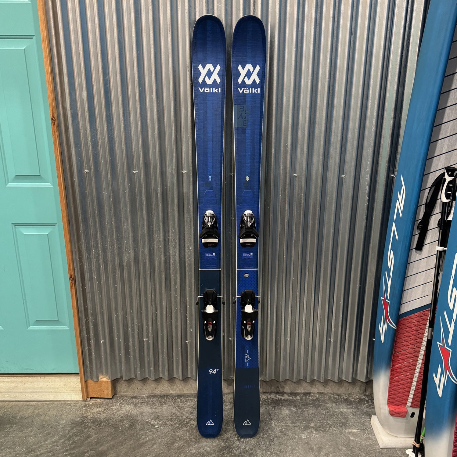 Volkl Blaze 94 W Women's Twintip Skis w/ Look SPX 12 GW Bindings - USE ...